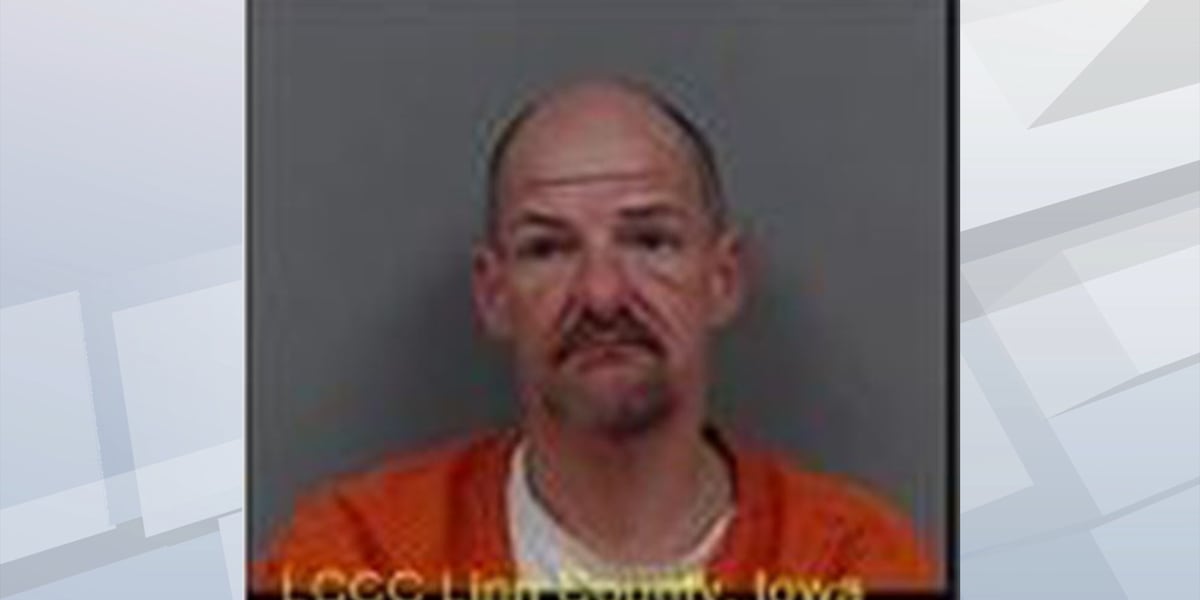 Cedar Rapids man charged after breaking windows in local businesses Cedar Rapids man charged after breaking windows in local businesses