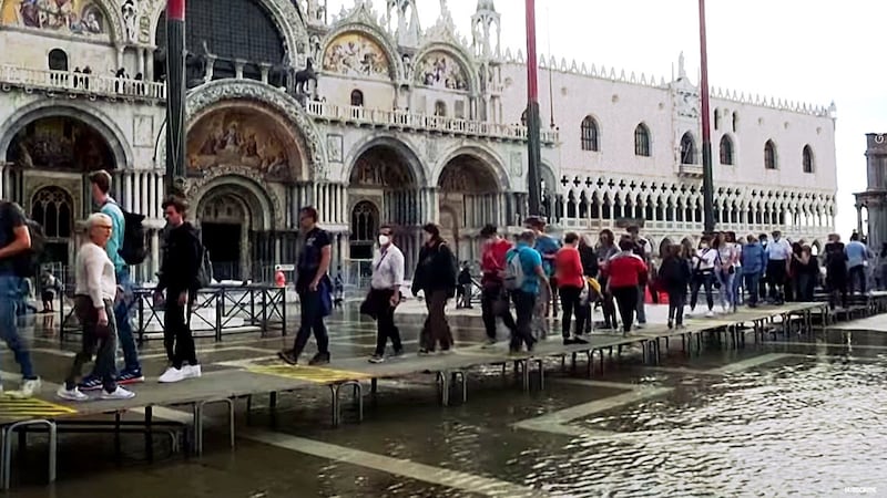 Venice police investigate bright green liquid in Grand Canal Venice police investigate bright green liquid in Grand Canal